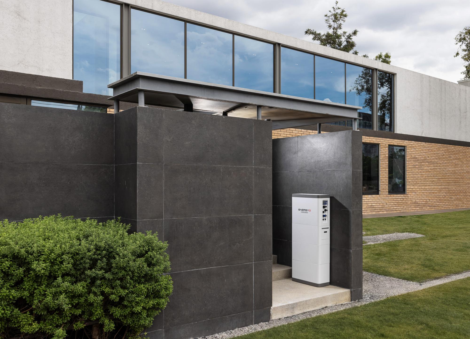 P1 All-In-One – Complete Solar System for Households